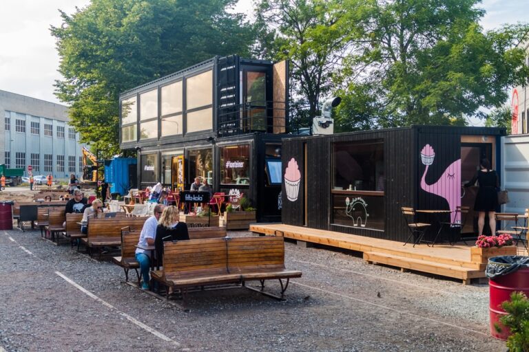 Shipping Container Coffee Shop Design Ideas | U-Move
